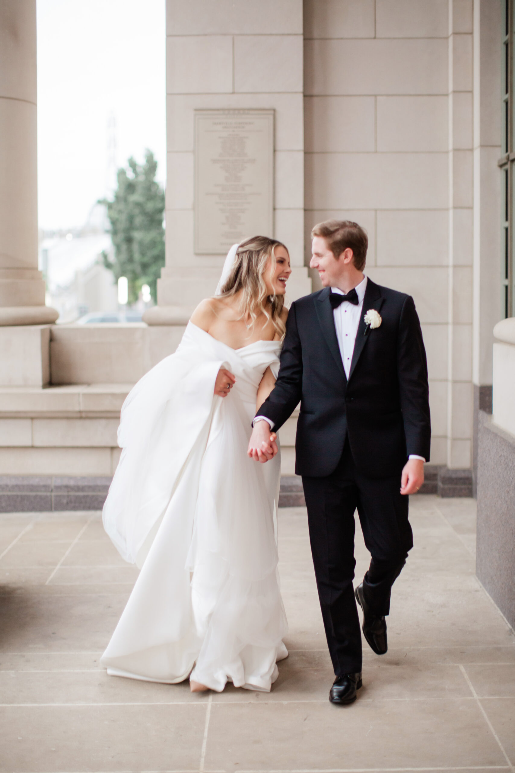 Do I need two photographers for my wedding? - Jen Creed Creative